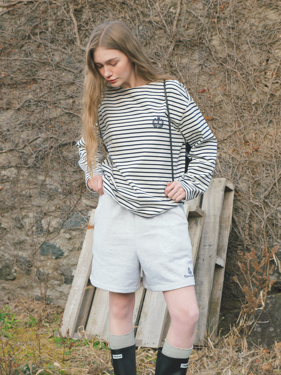 ERICA embroidery stripe T-shirt_navy - 르니나