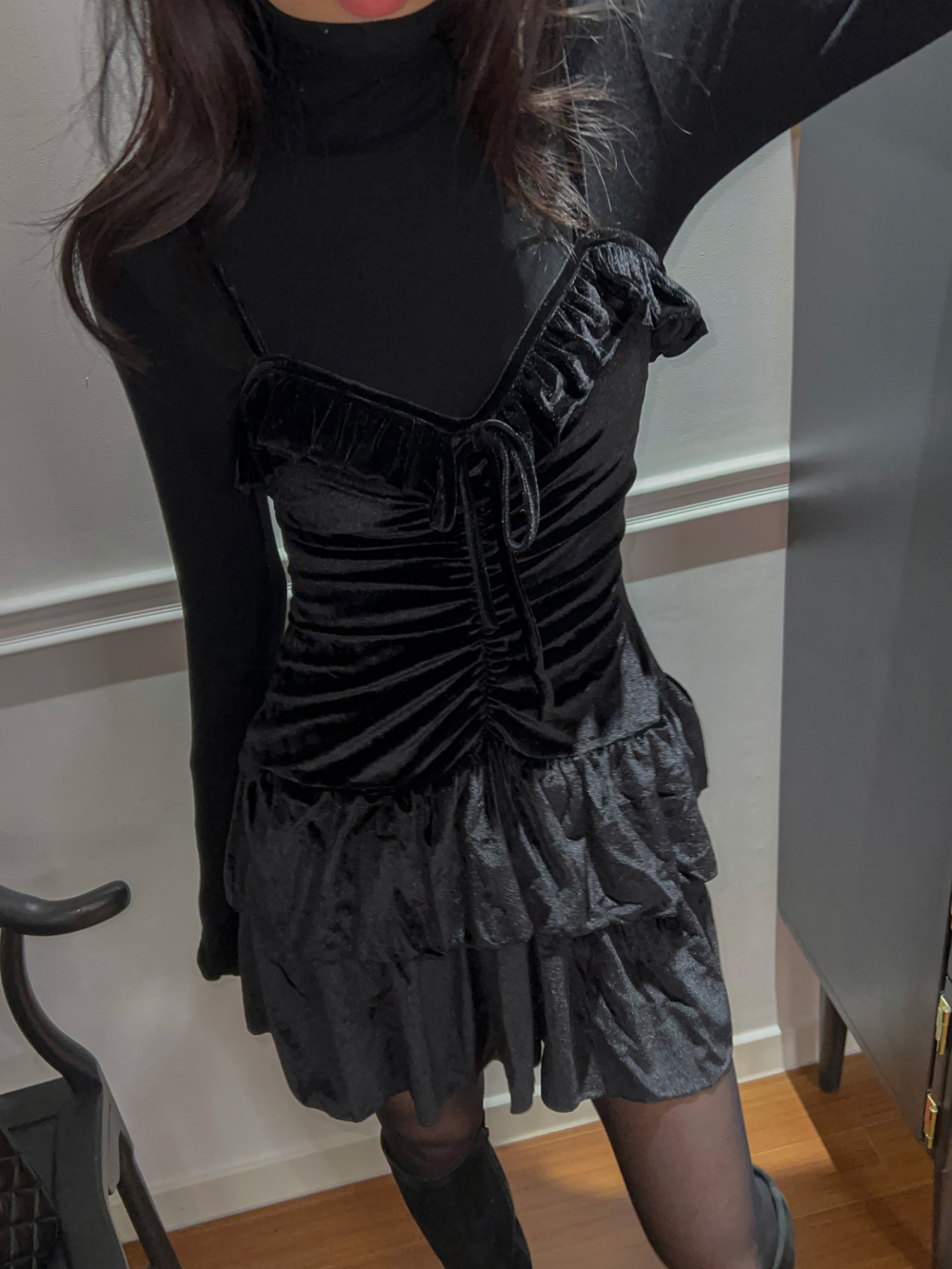 메이메이 | 로랑 벨벳 원피스 - 심플한 매력