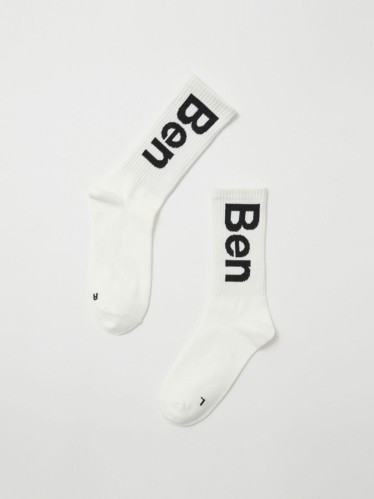BEN) Bold Logo Socks, Ivory - 베네베네